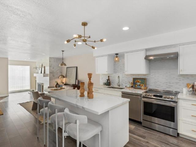 1913 Alga Rd A