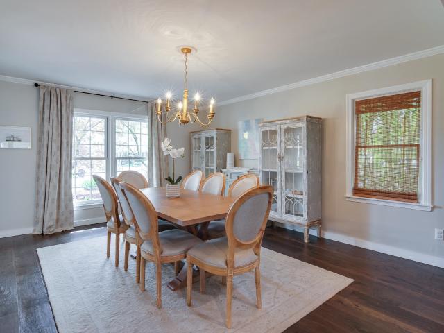 1913 grenville dr