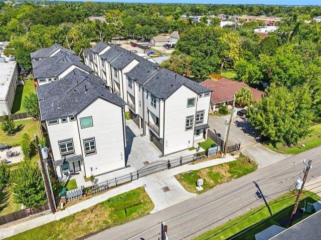 1913 Hoskins Dr Unit D, Houston, TX 77080