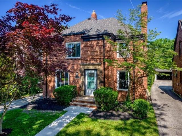 1913 Staunton Rd, Cleveland Heights, OH 44118