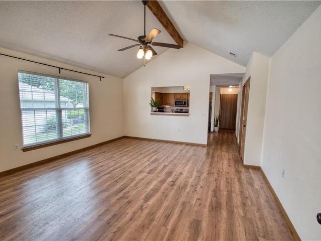 1913 S Viking Court