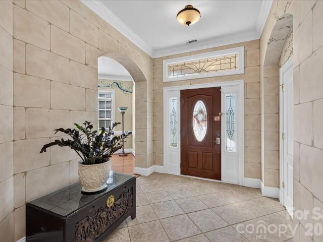 1913 Windmere Drive