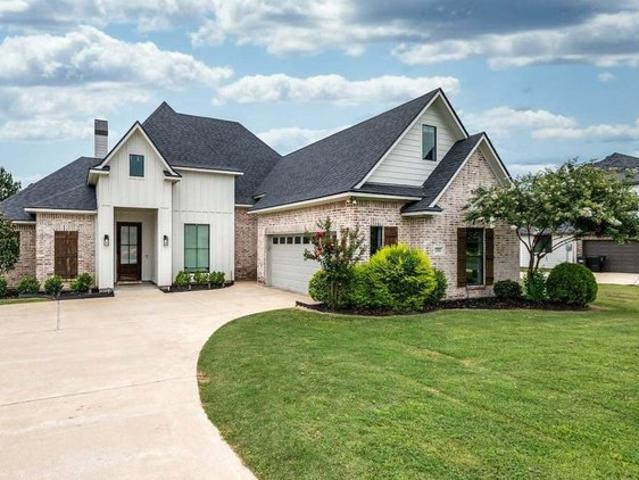 191 Donna Dr, Stonewall, LA 71078