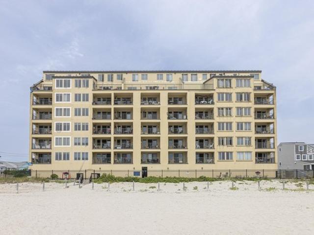 191 E Grand Ave Apt 405, Old Orchard Beach, ME 04064