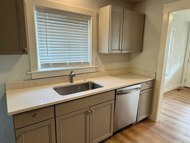 191 Hazel Ave 2 Bedroom Apartment for Rent at 2067 Hazel Ave Ne, Salem, OR 97301 Highland