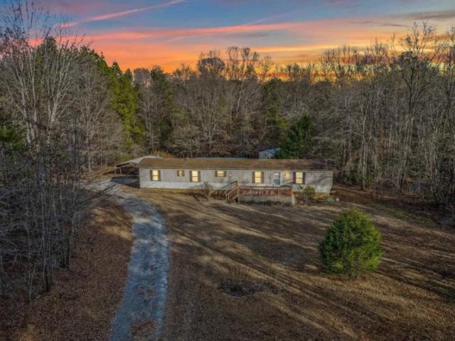 191 Juniper Ln, Pickens, SC 29671
