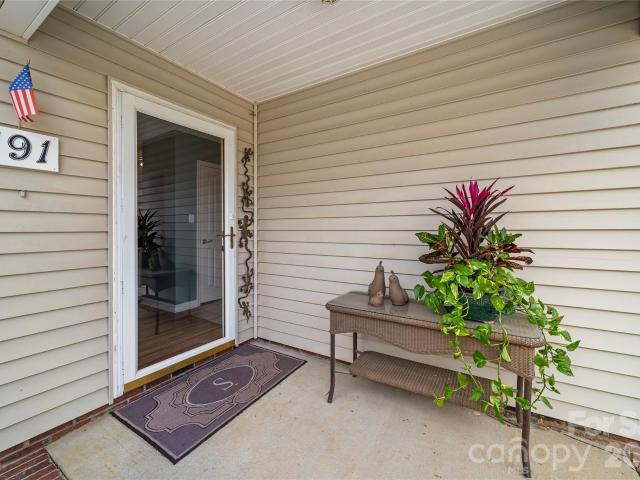 191 Oak Village Parkway