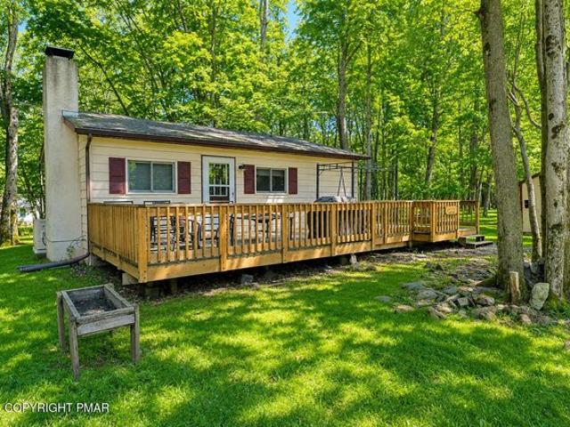 191 Schochs Mill Rd, Blakeslee, PA 18610