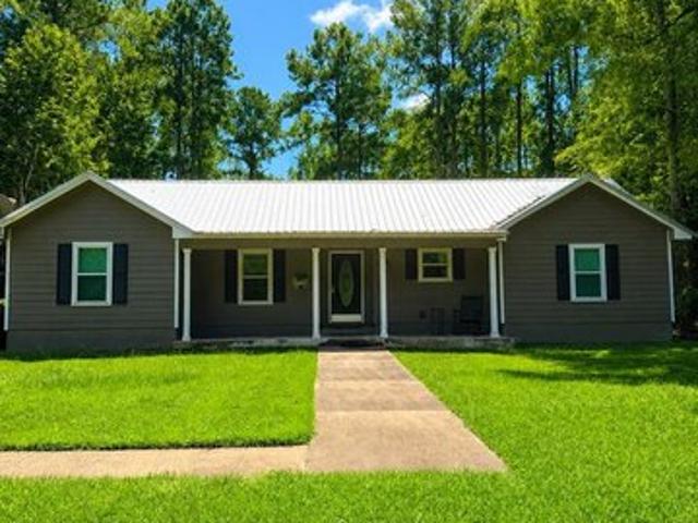 191 River Chase Dr, Bainbridge, GA 39819