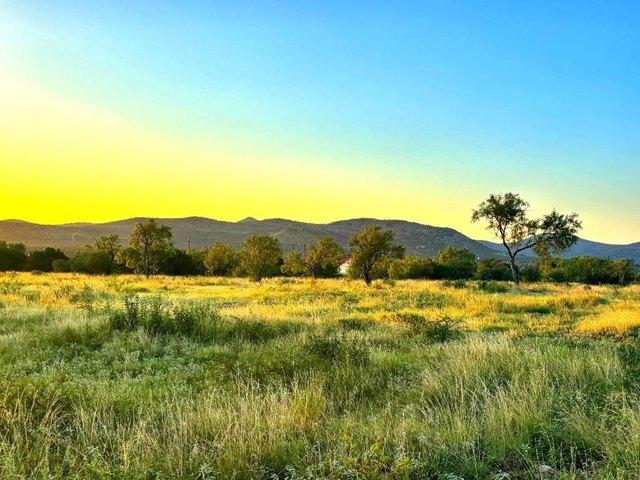 19240 W Ranch Road 337, Camp Wood, TX 78833