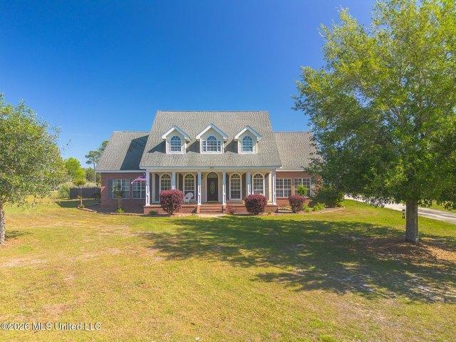 19241 Hunter Dr, Kiln, MS 39556