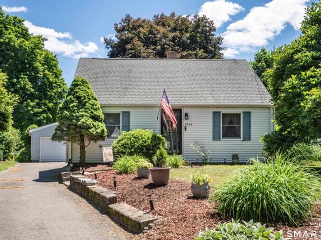 1924 Main St, East Hartford, CT 06108