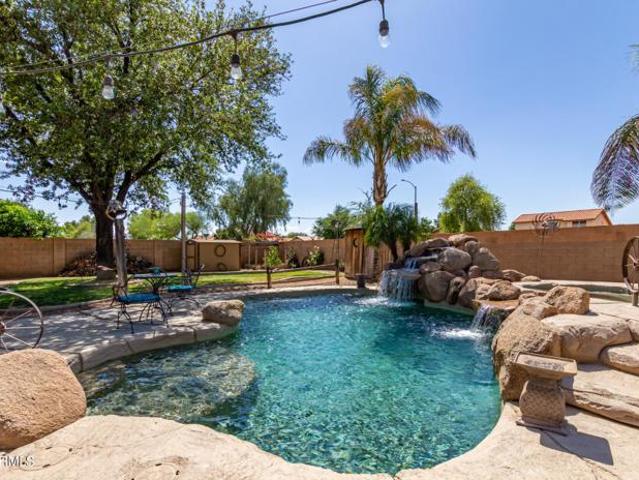 1924 N 125th Ln, Avondale, AZ 85392