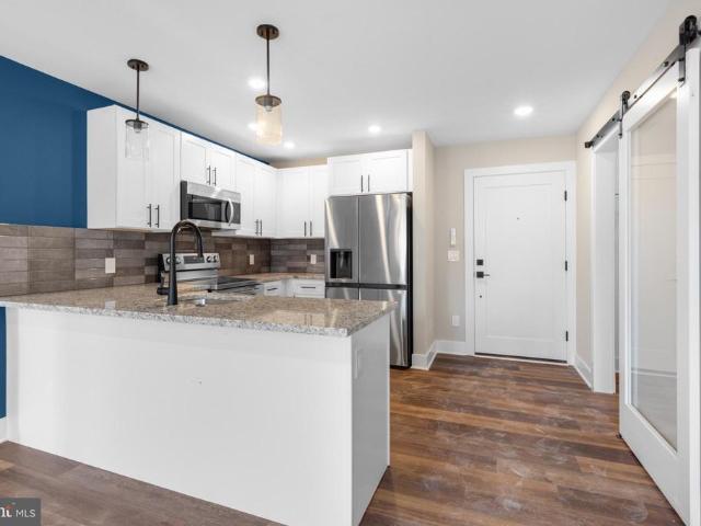 1924 N Front Street # 303