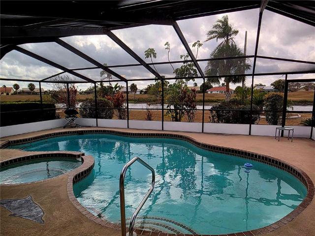1924 New Bedford Dr, Sun City Center, FL 33573 | MLS #TB8452