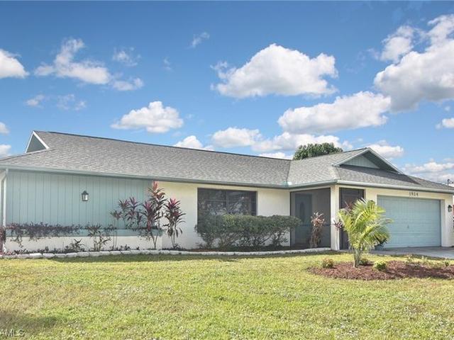 1924 Bolado Pkwy, Cape Coral, FL 33990