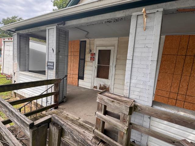 1924 E Maryland Street