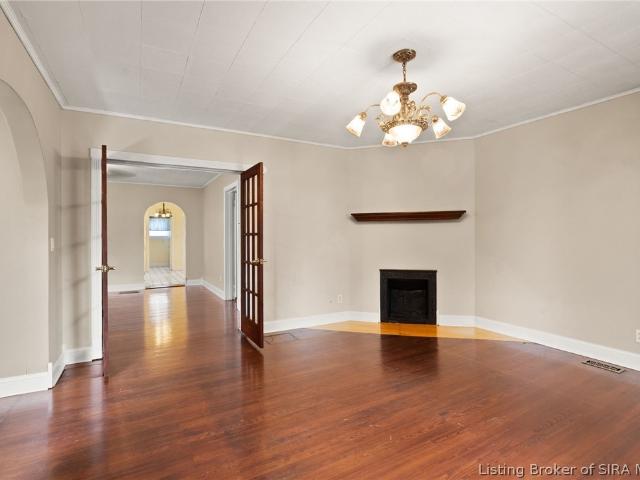 1924 E Spring Street