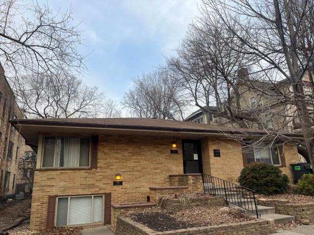 1924 Emerson Ave S