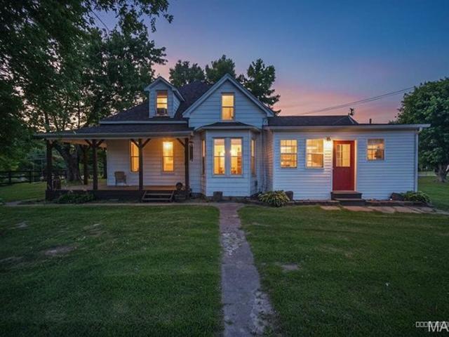 1924 High St, Chester, IL 62233