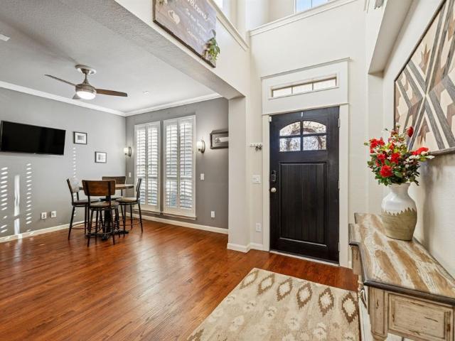 1924 Victoria Circle