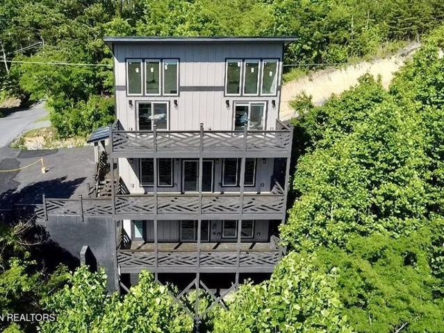 1924 Walker Trl, Sevierville, TN 37876