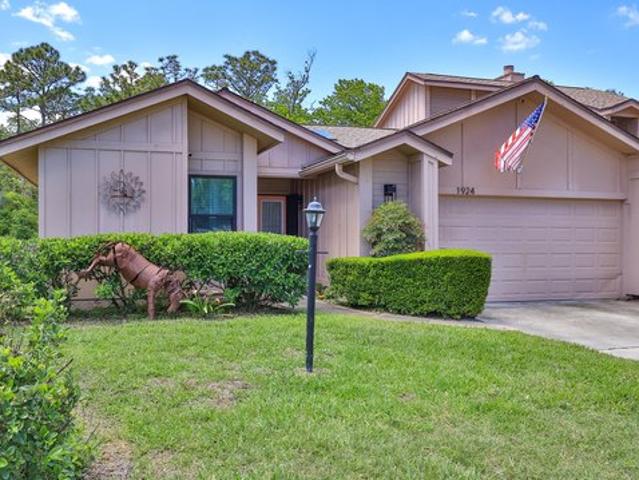 1924 Whisperwood Way, Port Orange, FL 32128