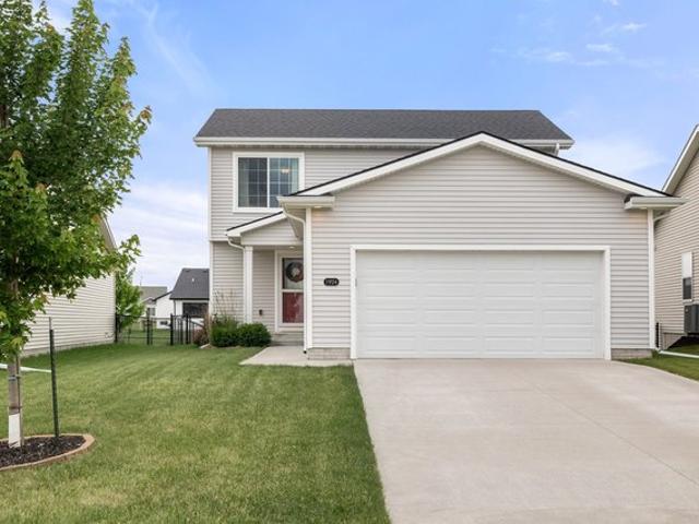 1924 17th St SE, Altoona, IA 50009