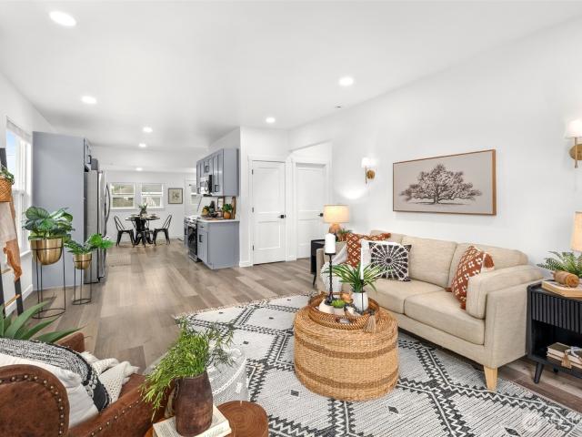 1924 4th Street