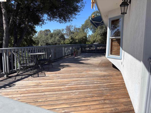 19256 Rockridge Way