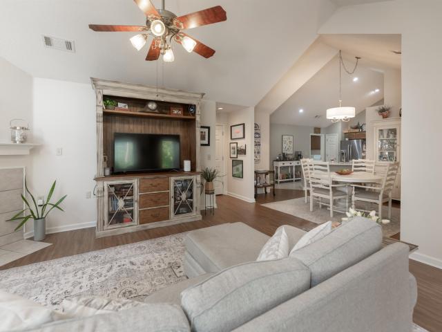 1925 appling oaks cir