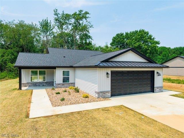 1925 Candell Ave SW, Massillon, OH 44646