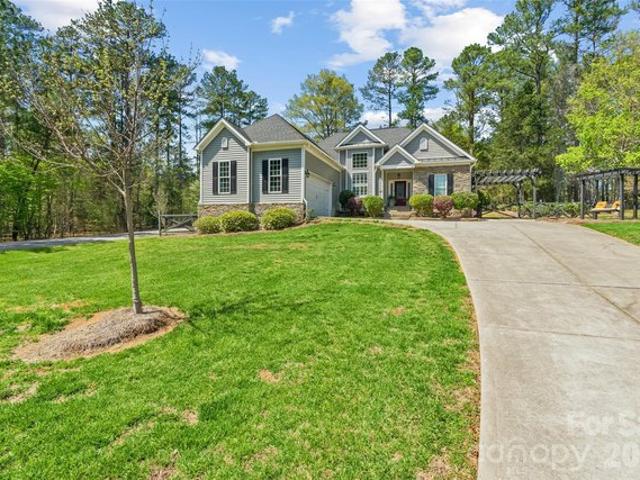 1925 Charles Ave, Lancaster, SC 29720