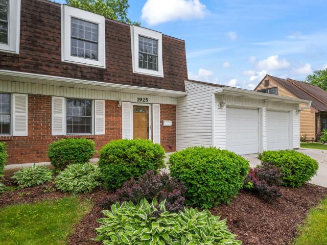 1925 Cloverdale Court