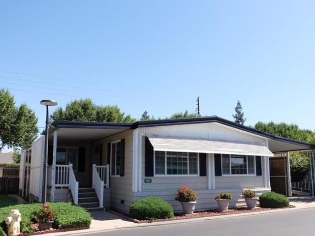 1925 Diamond Head Dr, Modesto, CA 95355