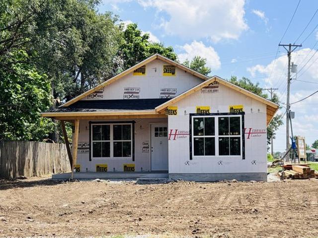 1925 Empire Ave, Joplin, MO 64804