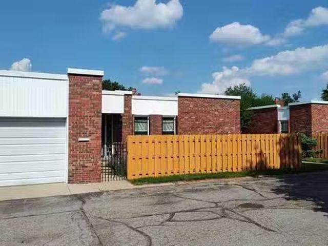 1925 HYDE PARK RD, DETROIT, MI 48207 Condo/Townhome For Sale.