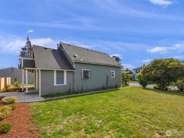 1925 Lombard Ave, Everett, WA 98201 | MLS #2504 | Compass