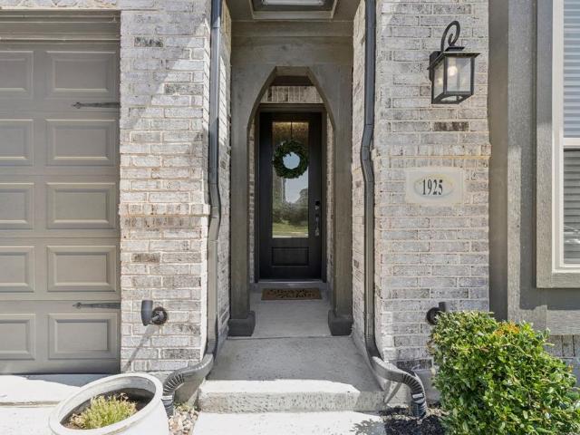 1925 Pelham Dr, Aubrey, TX 76227 | MLS #21195 | Compass