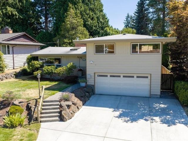 1925 SW 167th St, Burien, WA 98166