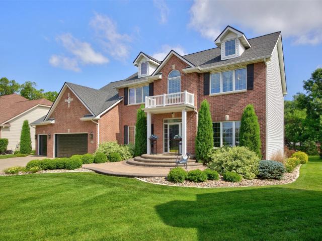 1925 SE Hawthorne Ridge Drive