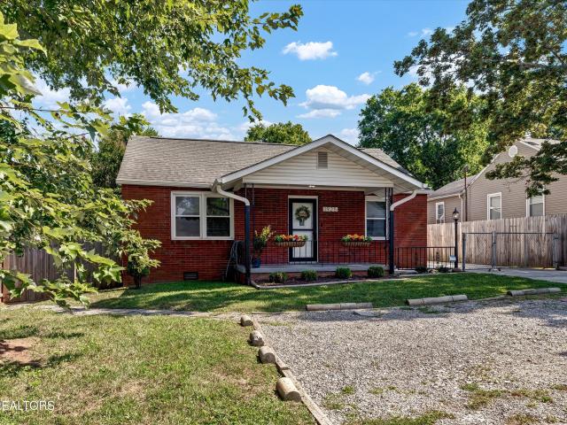 1925 Trotter Ave