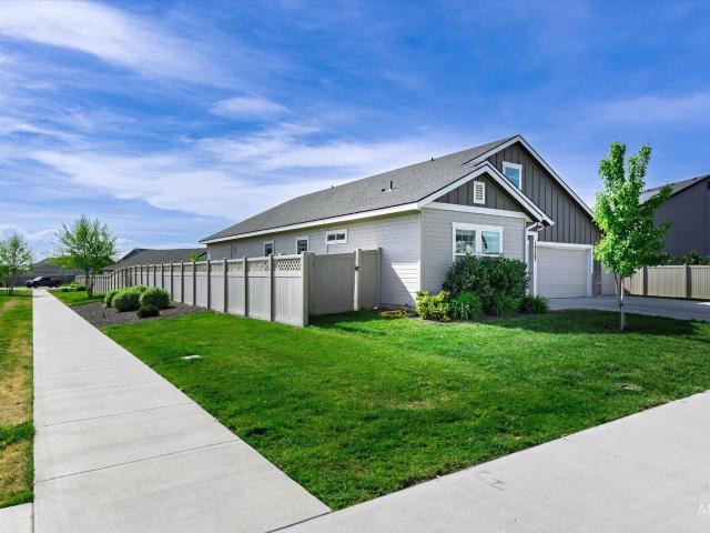19263 Crazy Bear Way