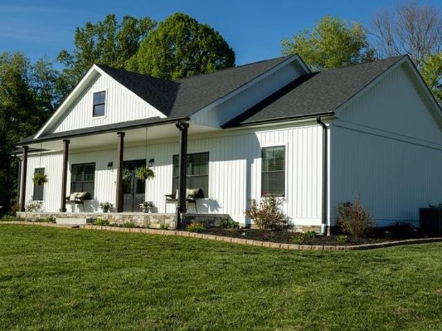 19260 Praise Dr, Meadowview, VA 24361