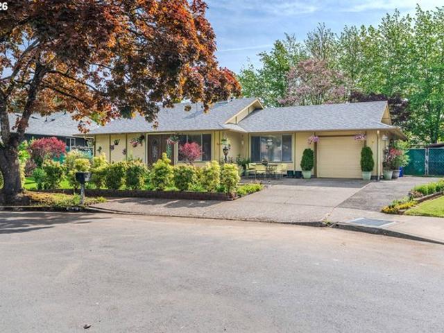 1926 NE Vista Ave, Gresham, OR 97030