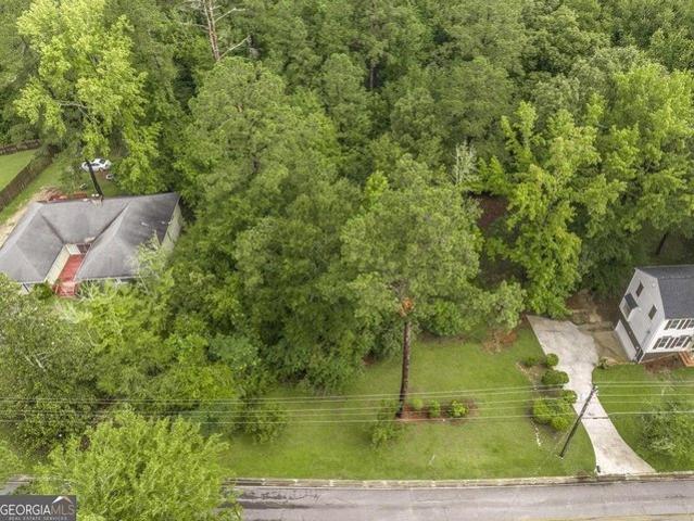 1926 and 1934 Wood Valley Rd, Macon, GA 31211