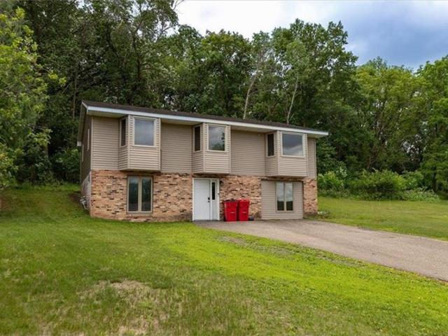 1926 Bear Ct SE, Rochester, MN 55904