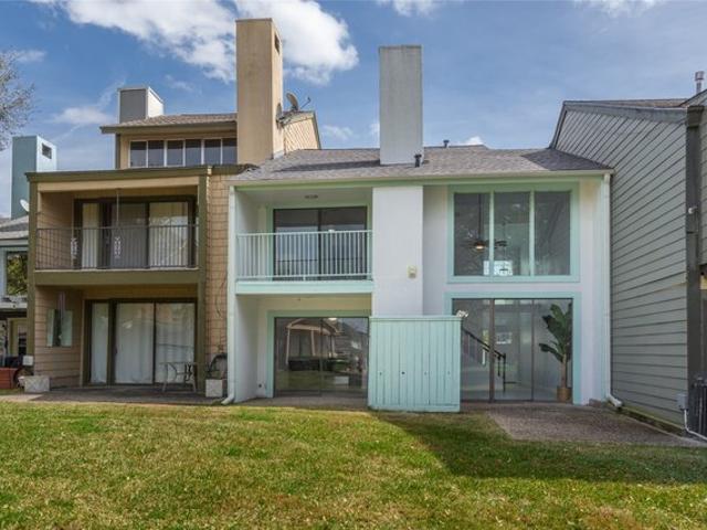 1926 Clipper Ct, Willis, TX 77318