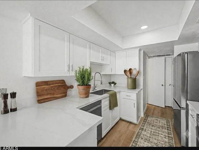 1926 E Duke Dr, Tempe, AZ 85283