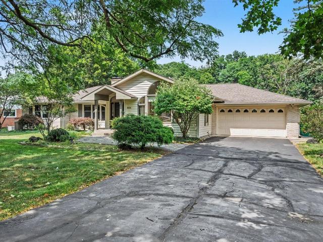 1926 Greenbriar Drive